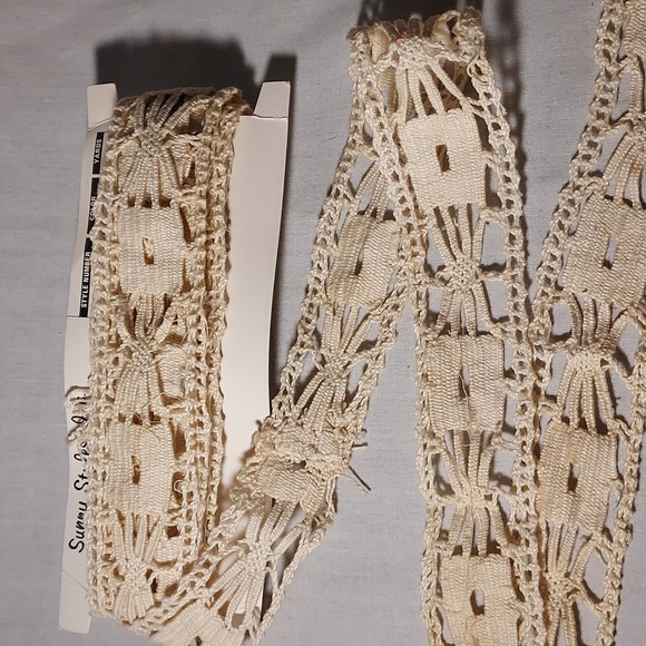 Sunny Style Inc Cardboard Lace Edging Piece | Office | Vintage Sunny ...